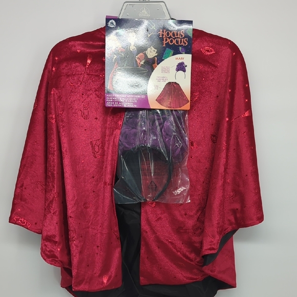 Disney | Other | Disney Hocus Pocus Red Cape Set | Poshmark